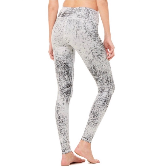ALO Yoga | Pants & Jumpsuits | Alo Yoga Airlift Shiny Legging | Poshmark